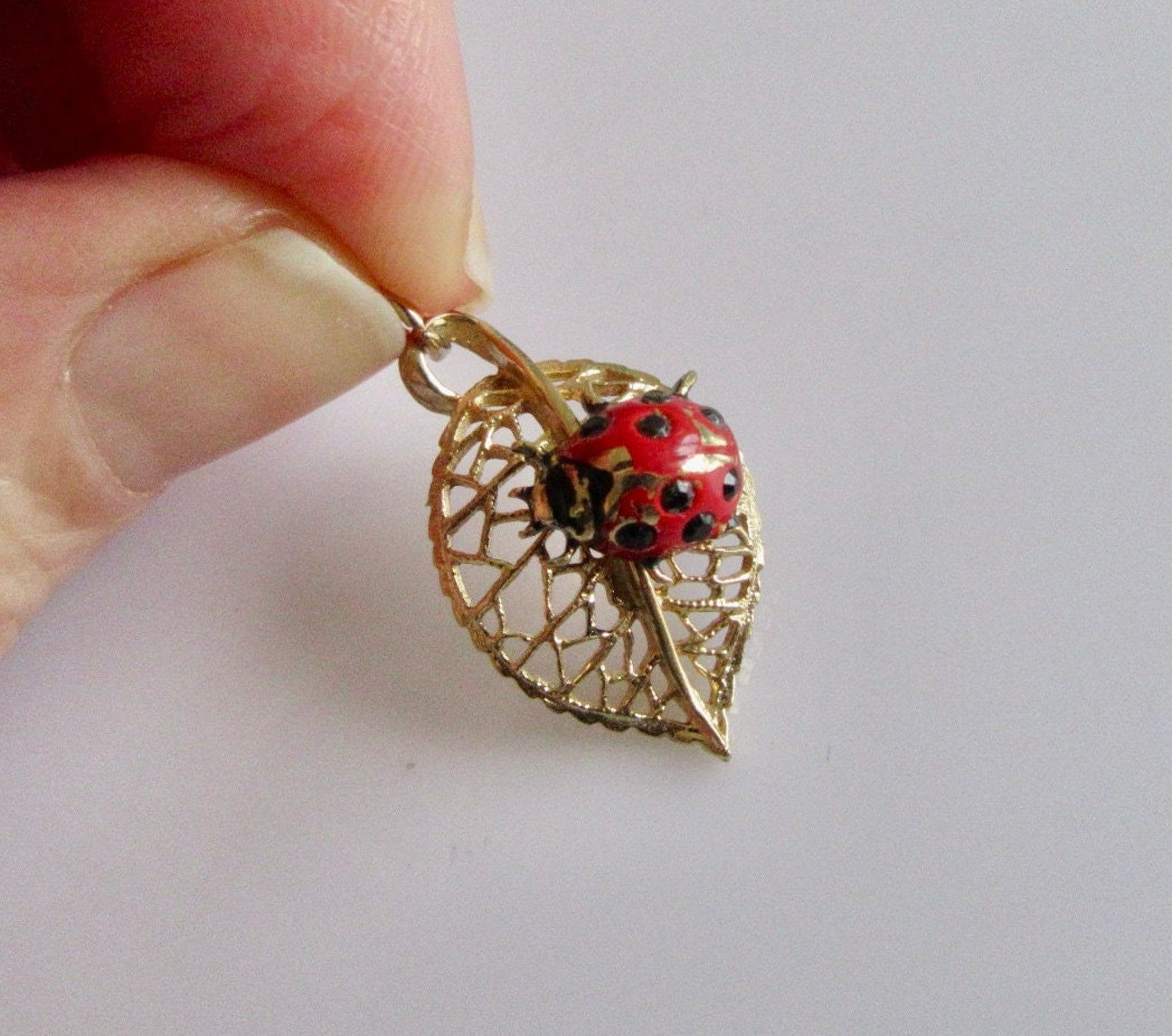 Nuvo 9ct Gold Ladybird Bug on a Leaf Articulated Enamel Charm - Etsy