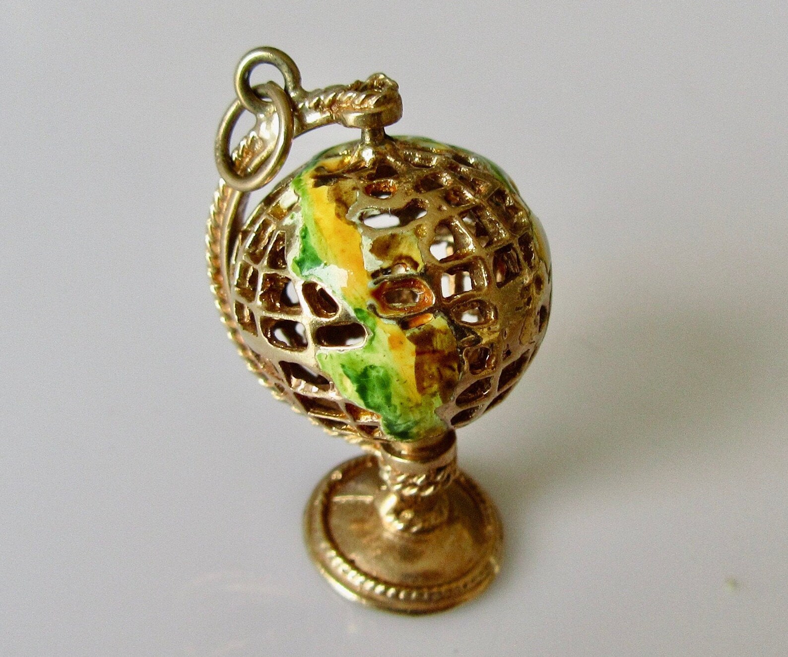 Large Vintage 9ct Gold Globe Enamel Moving Charm - Etsy