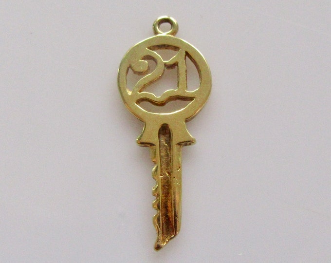9ct Gold 21st Birthday Key of the Door Charm or Pendant - Etsy UK
