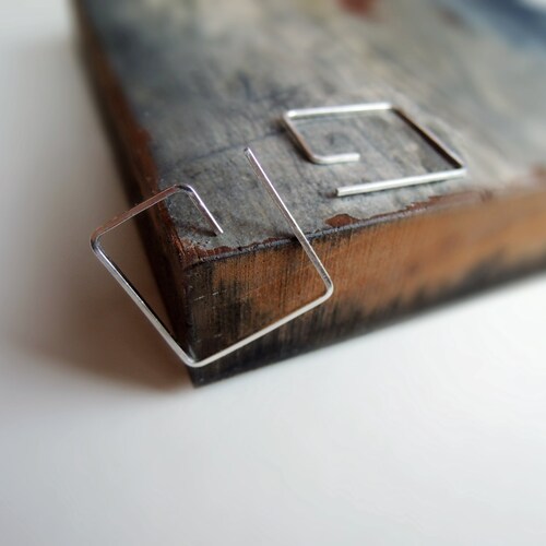 Minimalist Mini Geo Hoops / / Delicate Wire Hoop Earrings in | Etsy