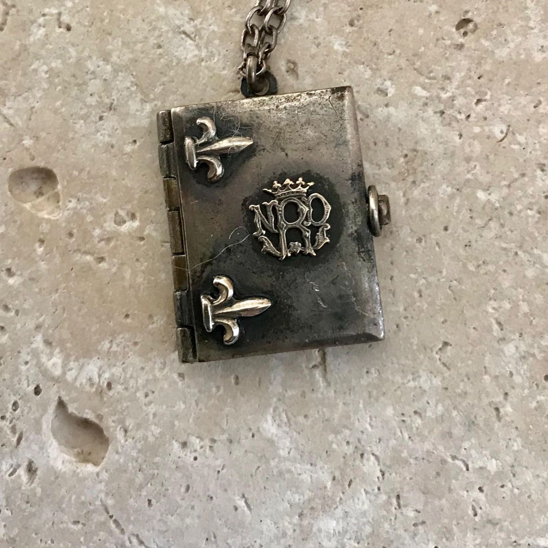 Antique Silverplate Photos Book Pendant Necklace Long Chainantique ...