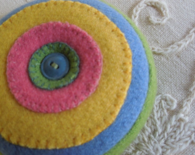 Pin Cushion Multi-colored Felted Wool Vintage Button - Etsy