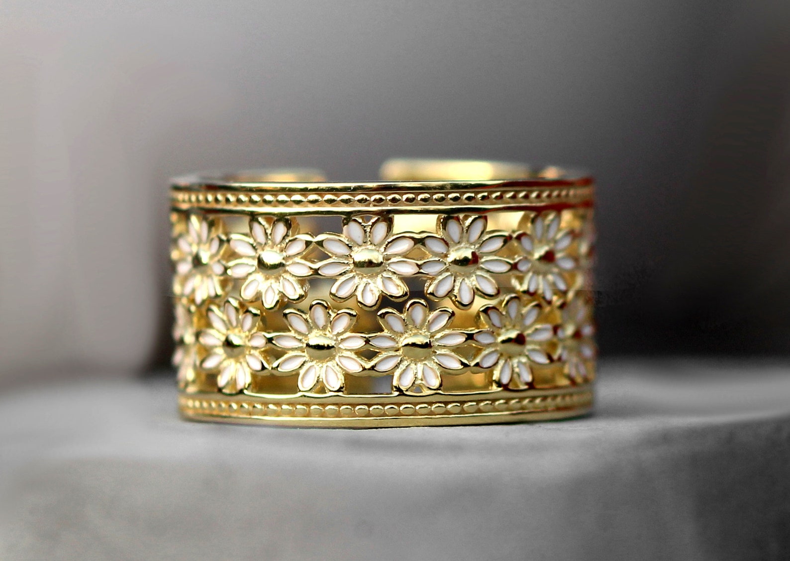 2 Daisy Rings. Multiple Wearing Combinations. Gold Plated - Etsy