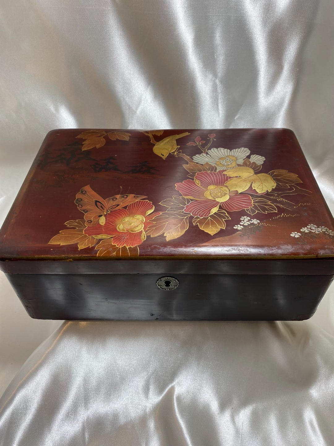 Antique 1920s Japanese Lacquer Jewelry Box - Hand Painted Gold Maki-e ...