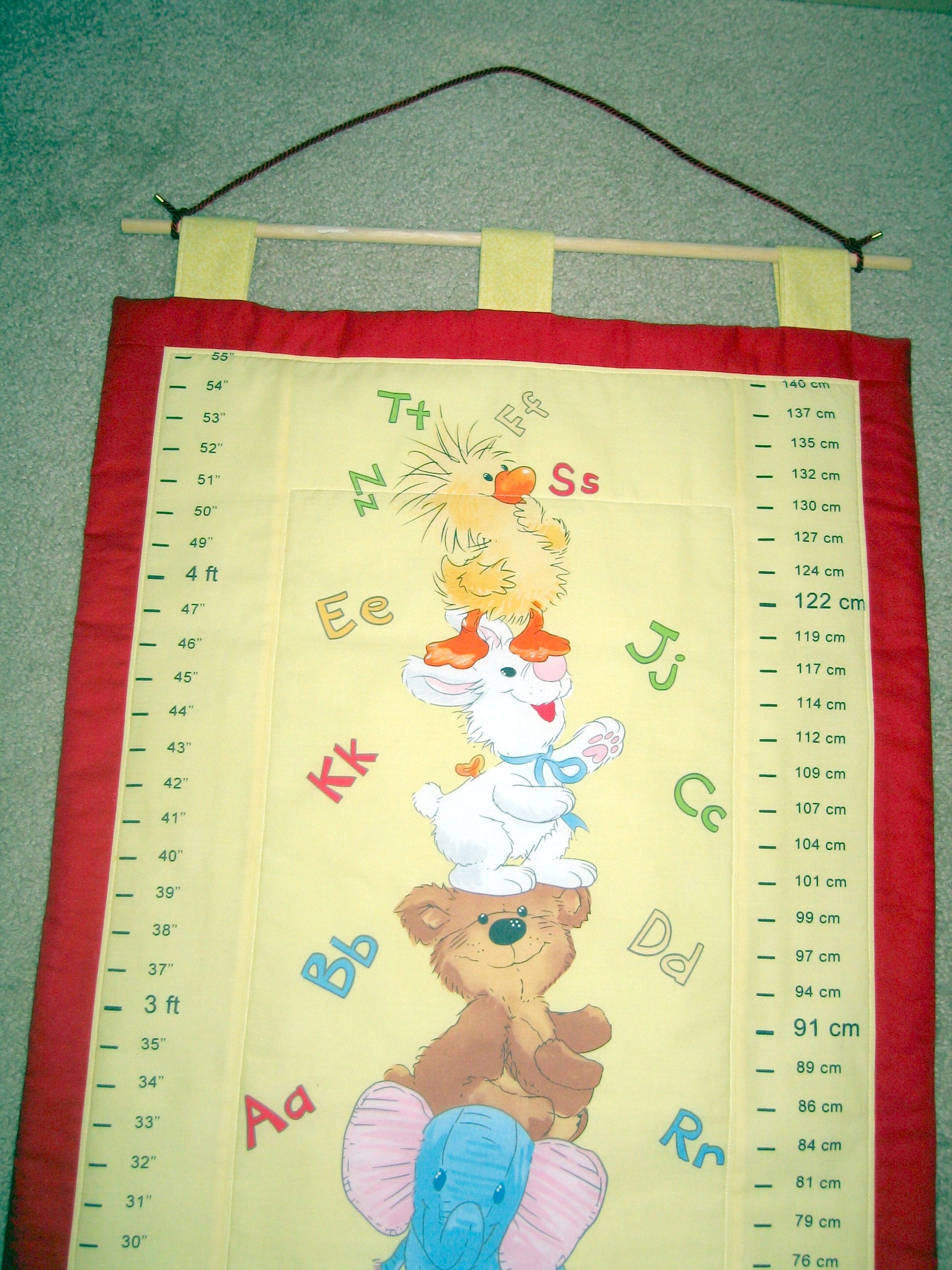 Fabric Growth Chart (quilted) - Suzy's Zoo Animal Friends Growth Chart ...