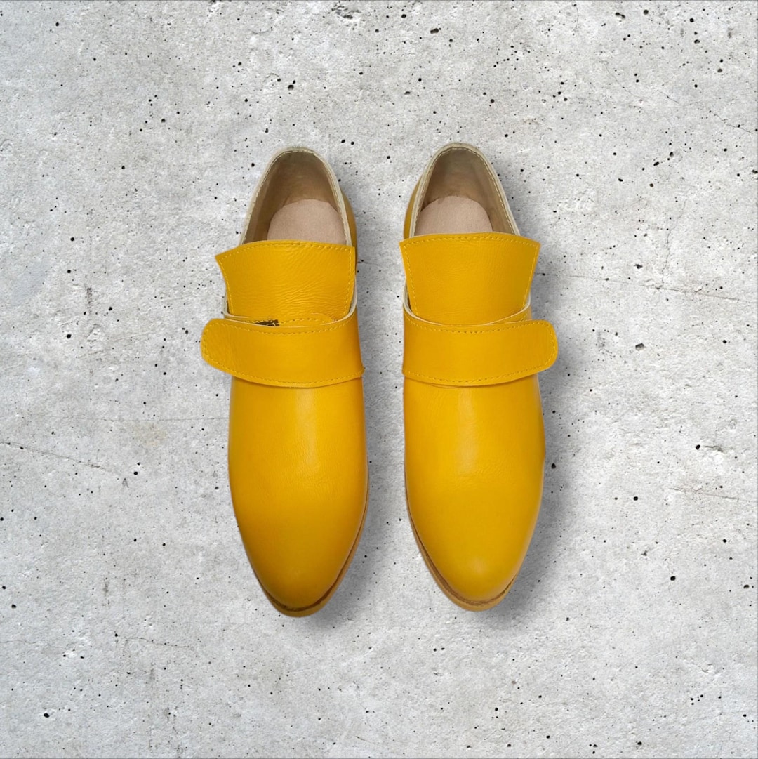 Handmade Colonial Era Leather Shoes | 18th Century Slip-on Historical ...