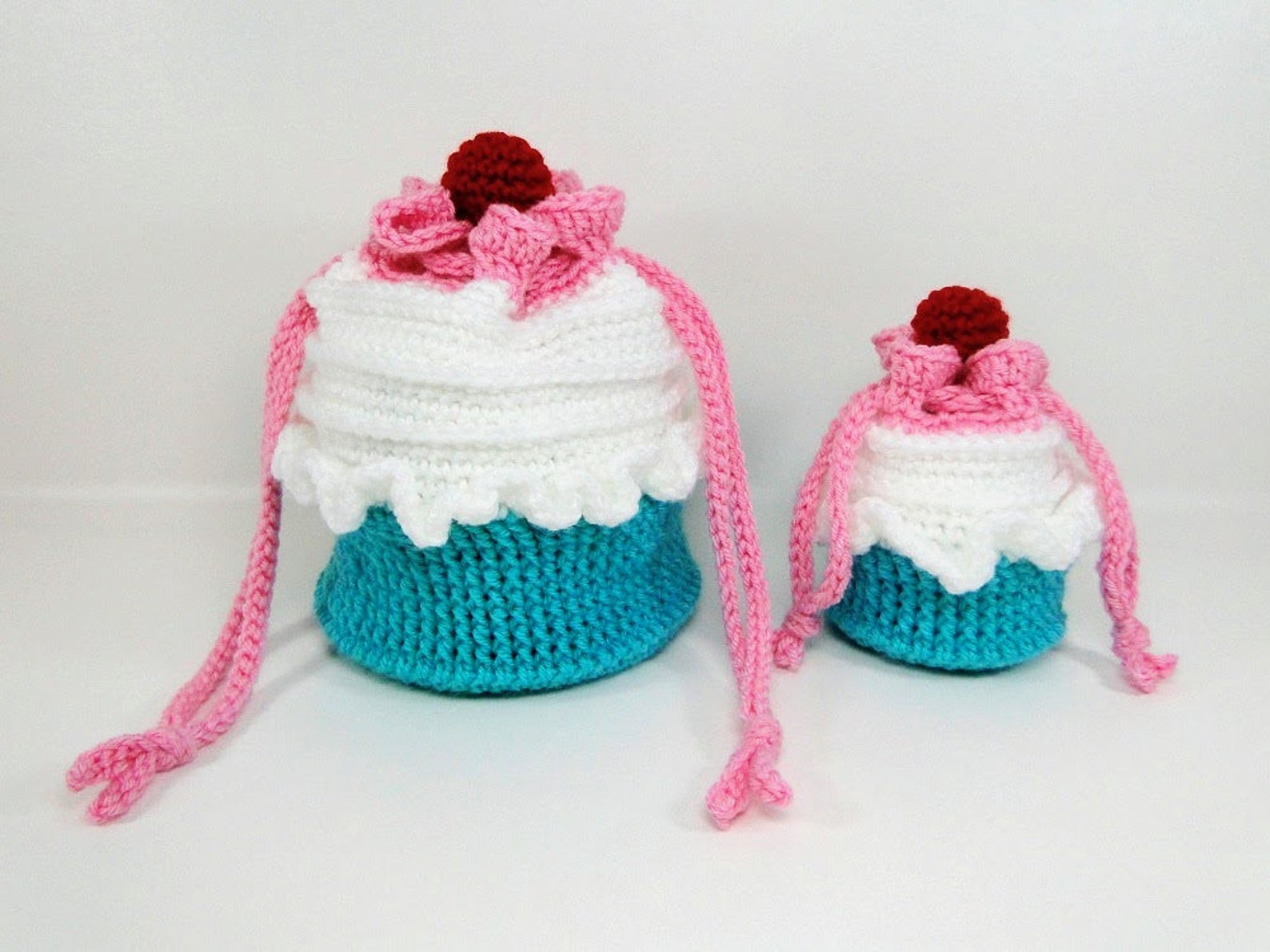 Cupcake Purse Crochet Pattern Two Sizes Included Cupcake - Etsy
