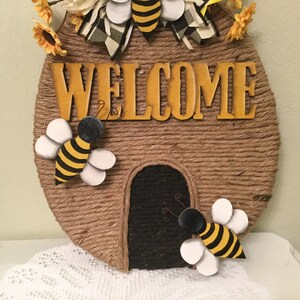 Bee Door Wall Decor Spring Floral Welcome Bee Sign Housewarming Bee ...