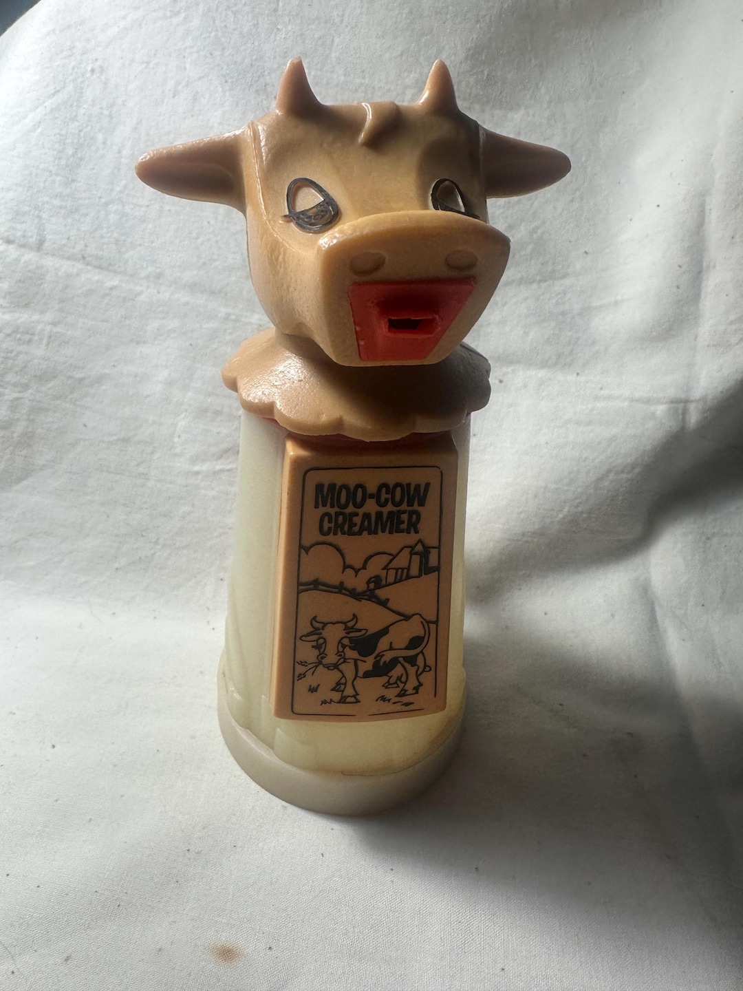 The 1960s- 1970s (?) Moo-cow Creamer Produced by Shirley Industries ...