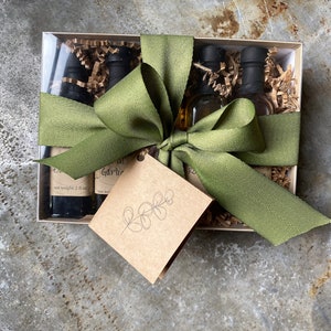 Olive Oil Sampler Gift Box - Holiday Gourmet Gift Box - Gourmet Sampler ...
