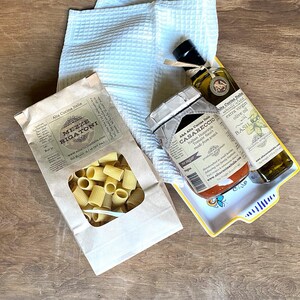 Italian Pasta Night Gift Set - Newlyweds Gift Set - Deluxe Cooking Set ...