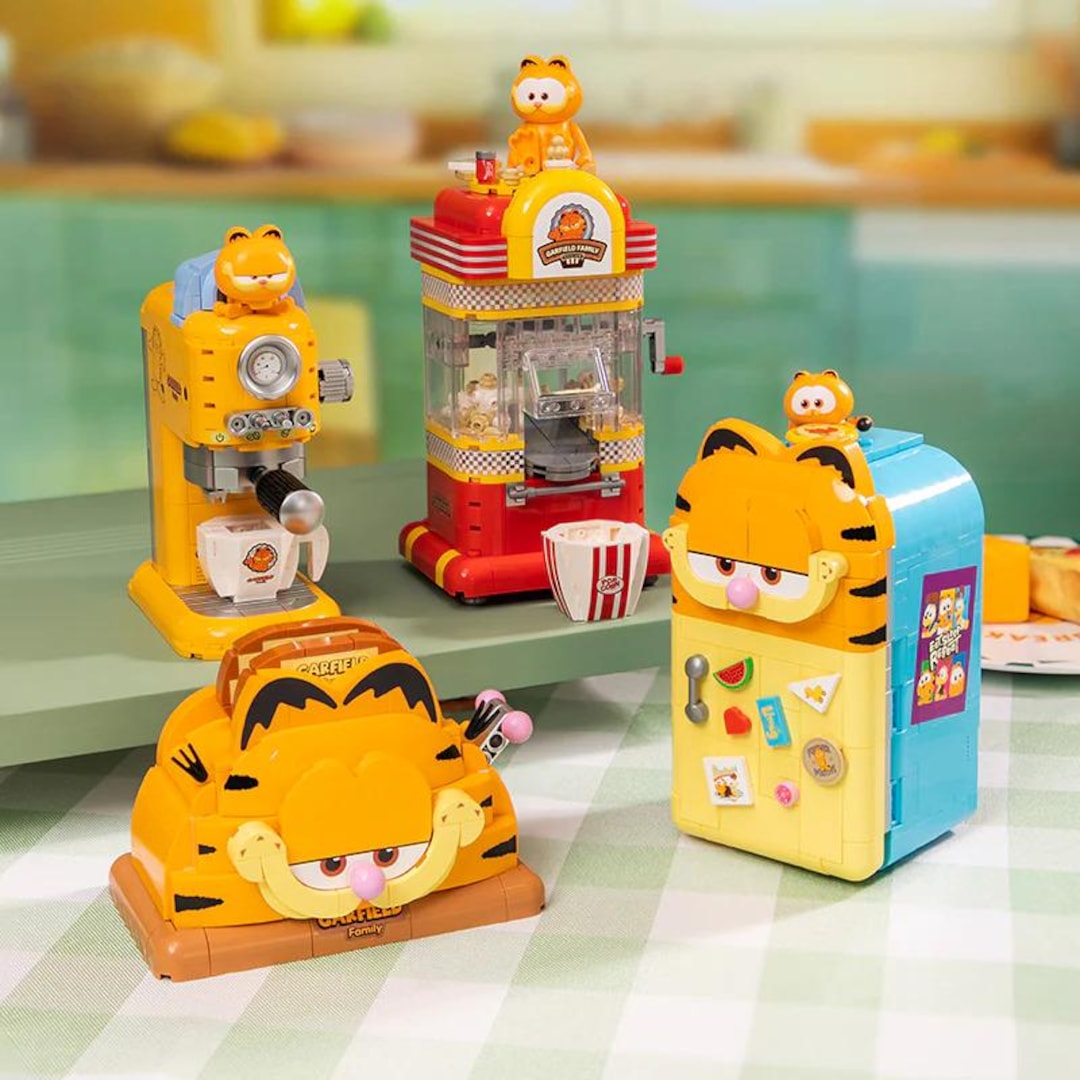 Garfield Building Blocks Set, Movable Miniature Figures Scene ...