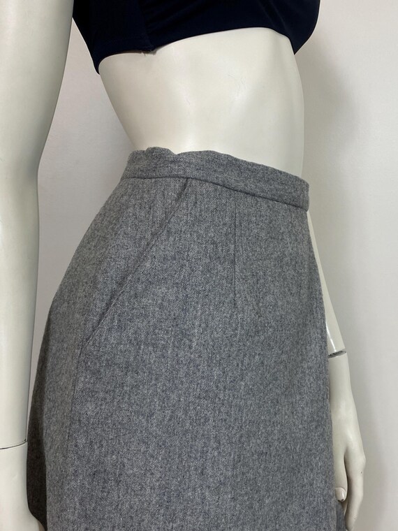 Ellen Tracy Vintage Heather Gray Wool Wrap Skirt Sz 4… - Gem