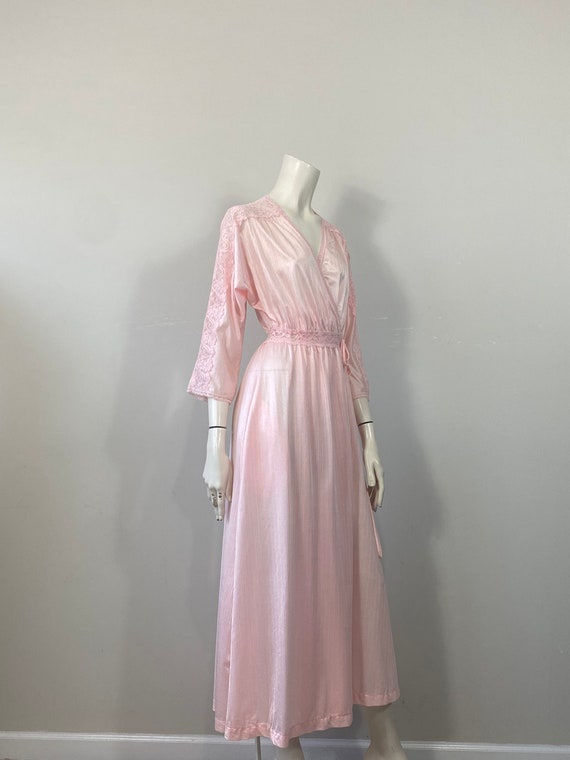 Romantic 70s 80s Pink Satin & Lace Dressing Gown Robe… - Gem