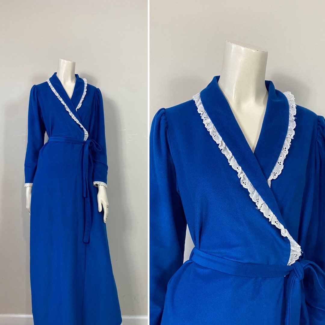 Vintage Royal Blue & White Lace Robe Effortless Elegance From the 70s ...