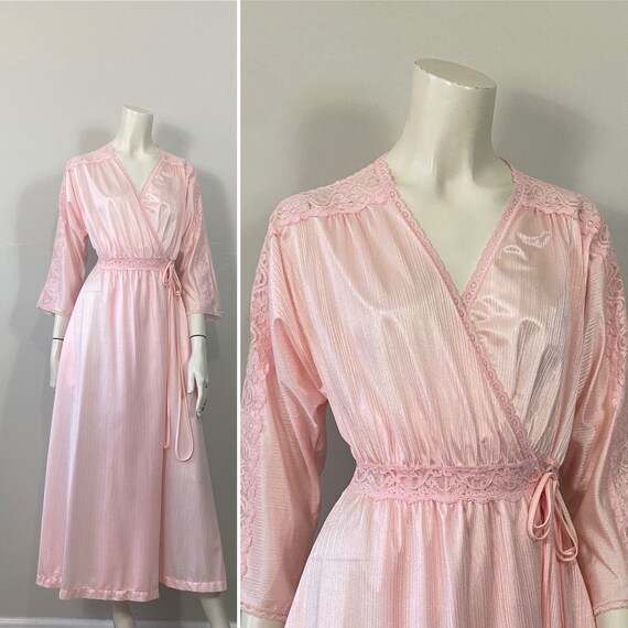 Romantic 70s 80s Pink Satin & Lace Dressing Gown Robe… - Gem