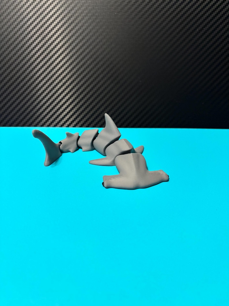 Hammerhead Shark Fidget – Articulated Wiggle Desk Toy - Etsy