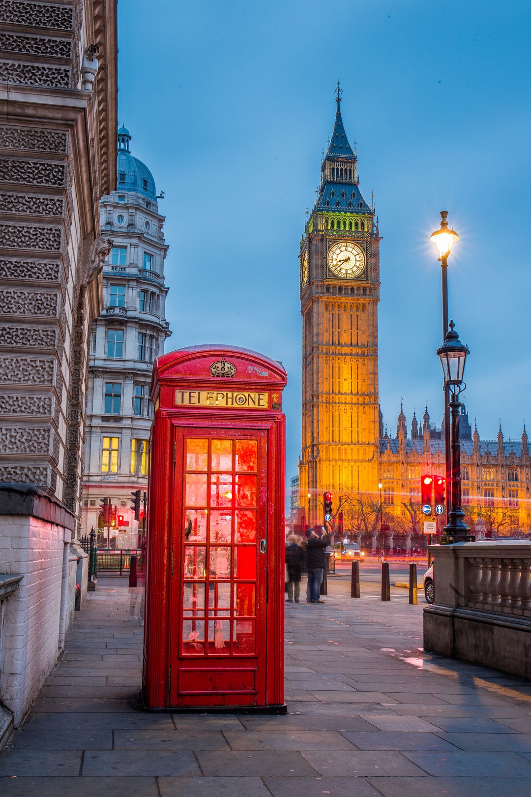 Big Ben and a Red Telephone Booth at Night - Elizabeth Tower and ...