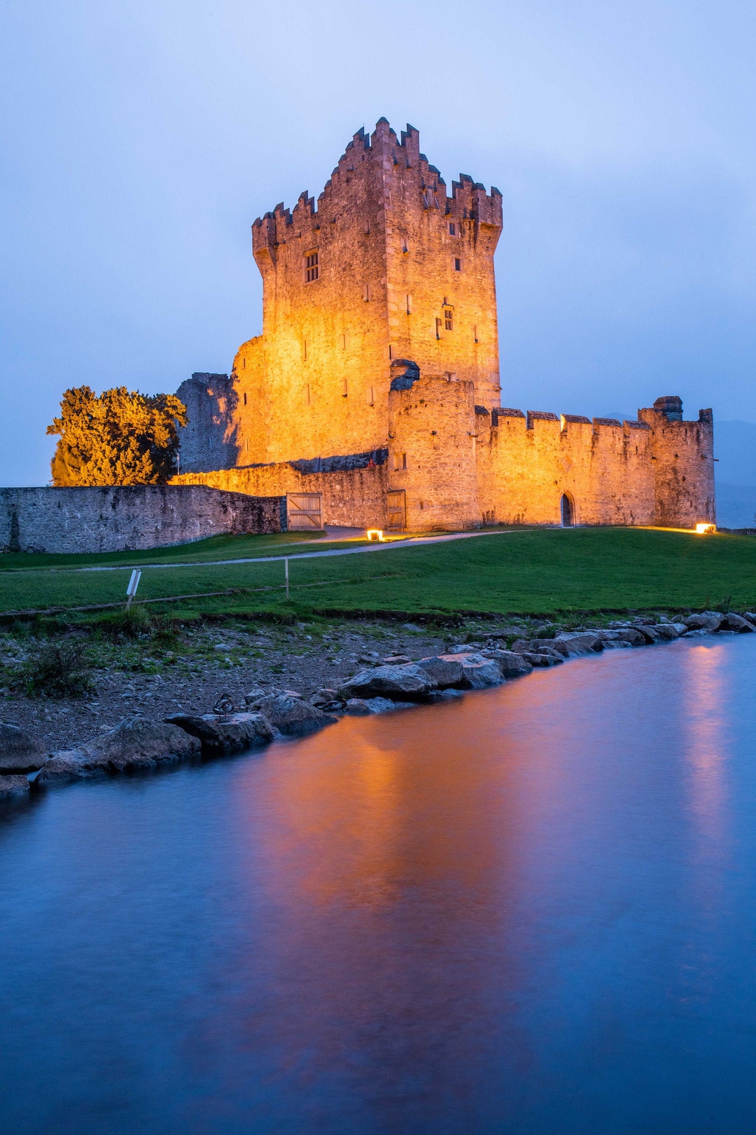 Castles of Ireland: Ross Castle - Killarney National Park - Town of ...