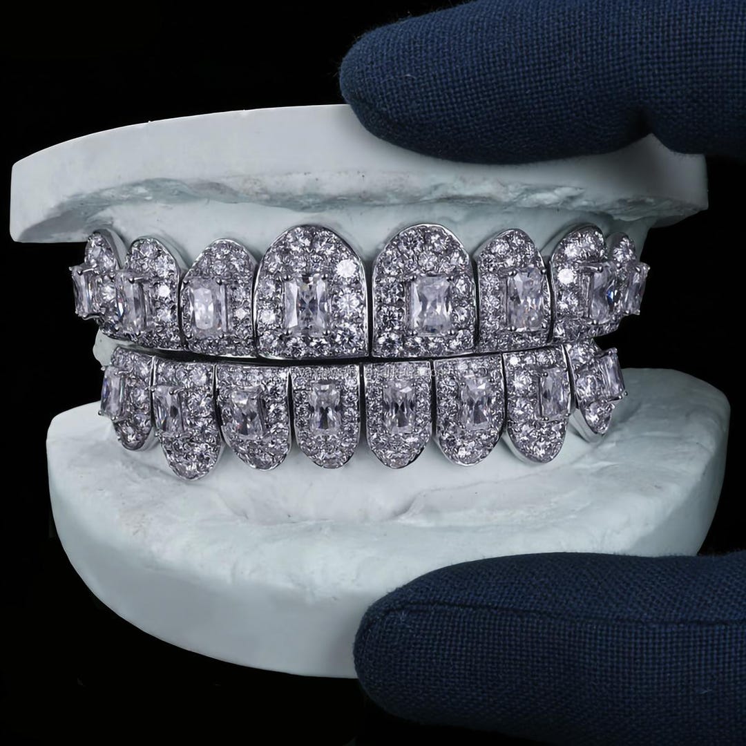 Custom Iced Out Moissanite Diamond Grillz: S925 Sterling Silver Top ...