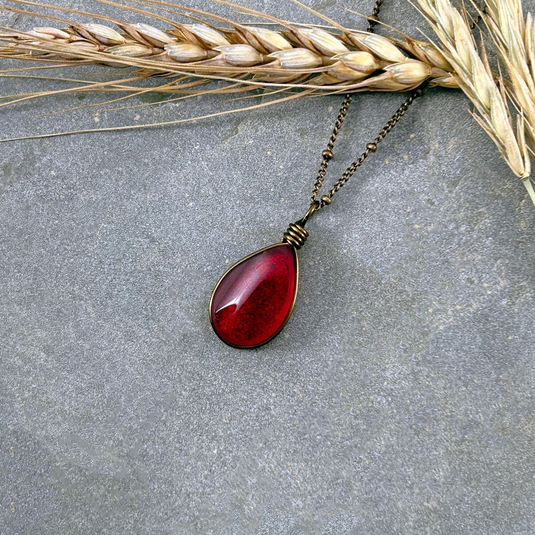 Blood Red Teardrop Necklace, Gothic Vampire Style, Art Glass - Etsy