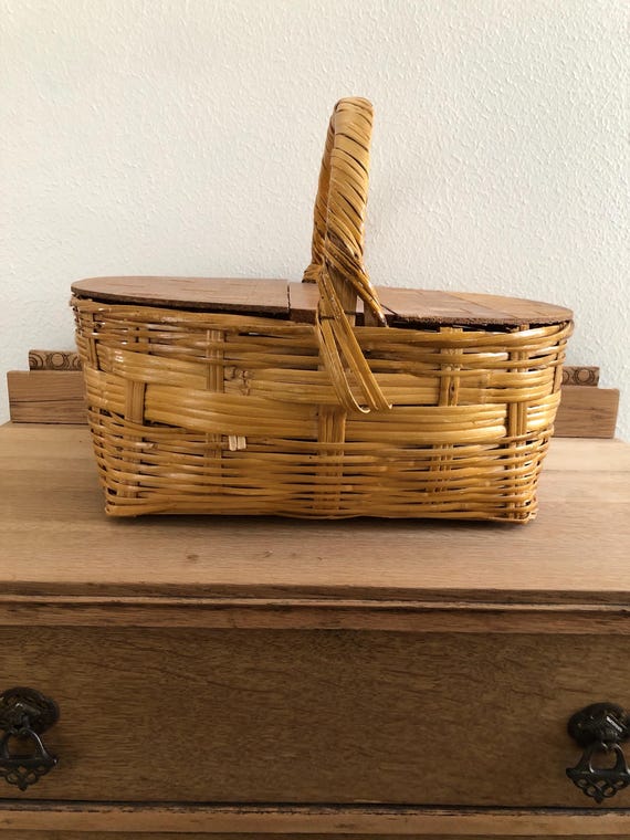 Vintage Rattan Wicker Wood Picnic Basket with Split L… - Gem