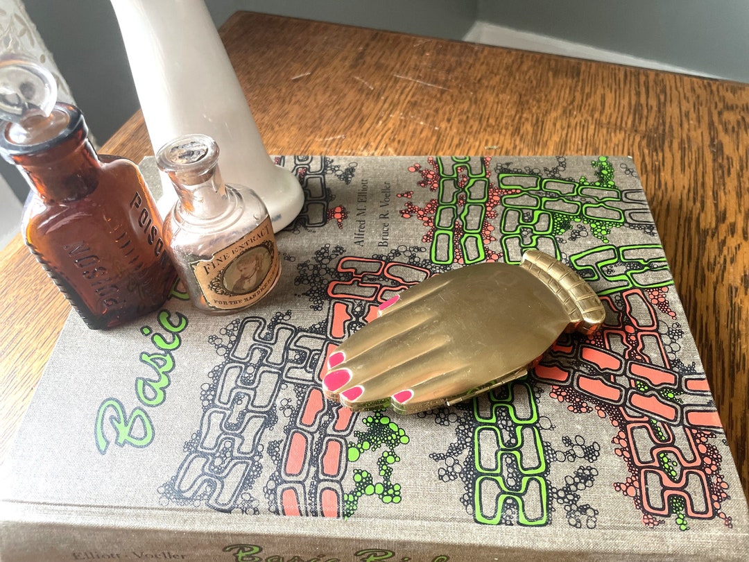 RARE- Vintage Volupte Golden Hand Gesture Figural Makeup Compact- Brass ...