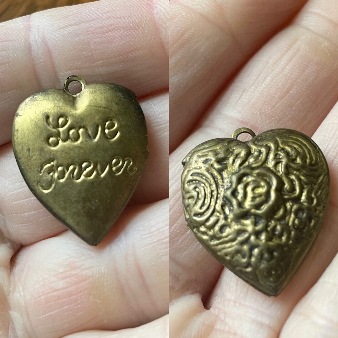 Vintage Heart Shaped Goldtone Locket love Forever Embossed Roses ...