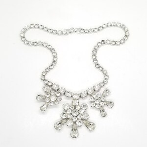 Vintage Tear Drop, Square & Round Cut Rhinestones on Rhodium Plated Art ...