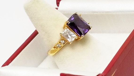 10 Kt Gold Plate Vintage Ring, Rectangle Cut & Emeral… - Gem