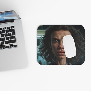 Millie Bobby Brown Caricature - Mouse Pad, 9" × 8" (23x20cm) - Etsy