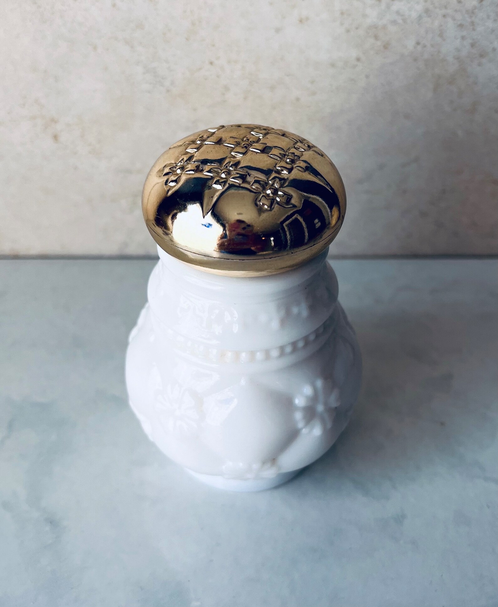 Avon Field Flowers Powder Sachet Milk Glass Bottle Vintage - Etsy
