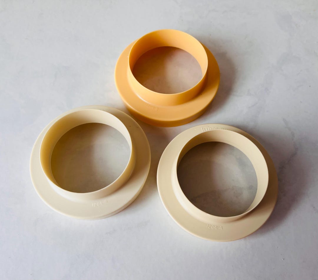 Tupperware Biscuit Cookie Cutter Rounds 3 Plastic Cookie Cutters ...