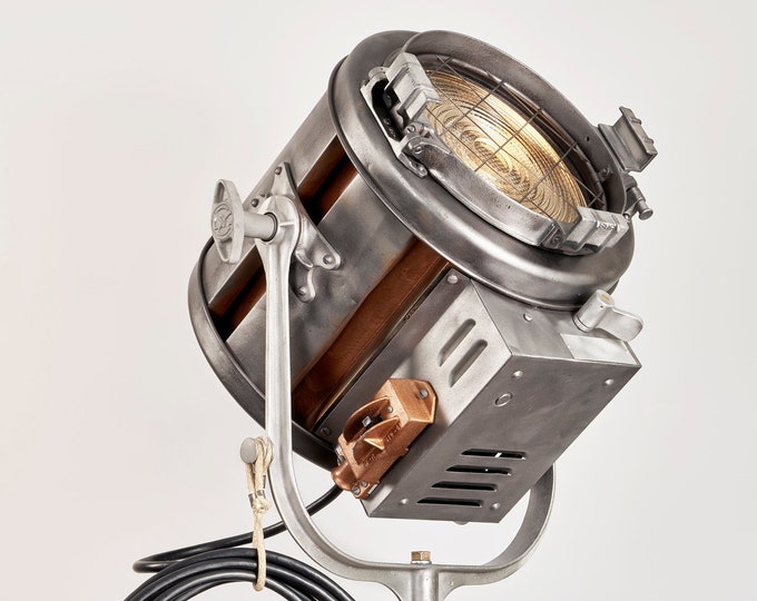 Old Hollywood Light Co.