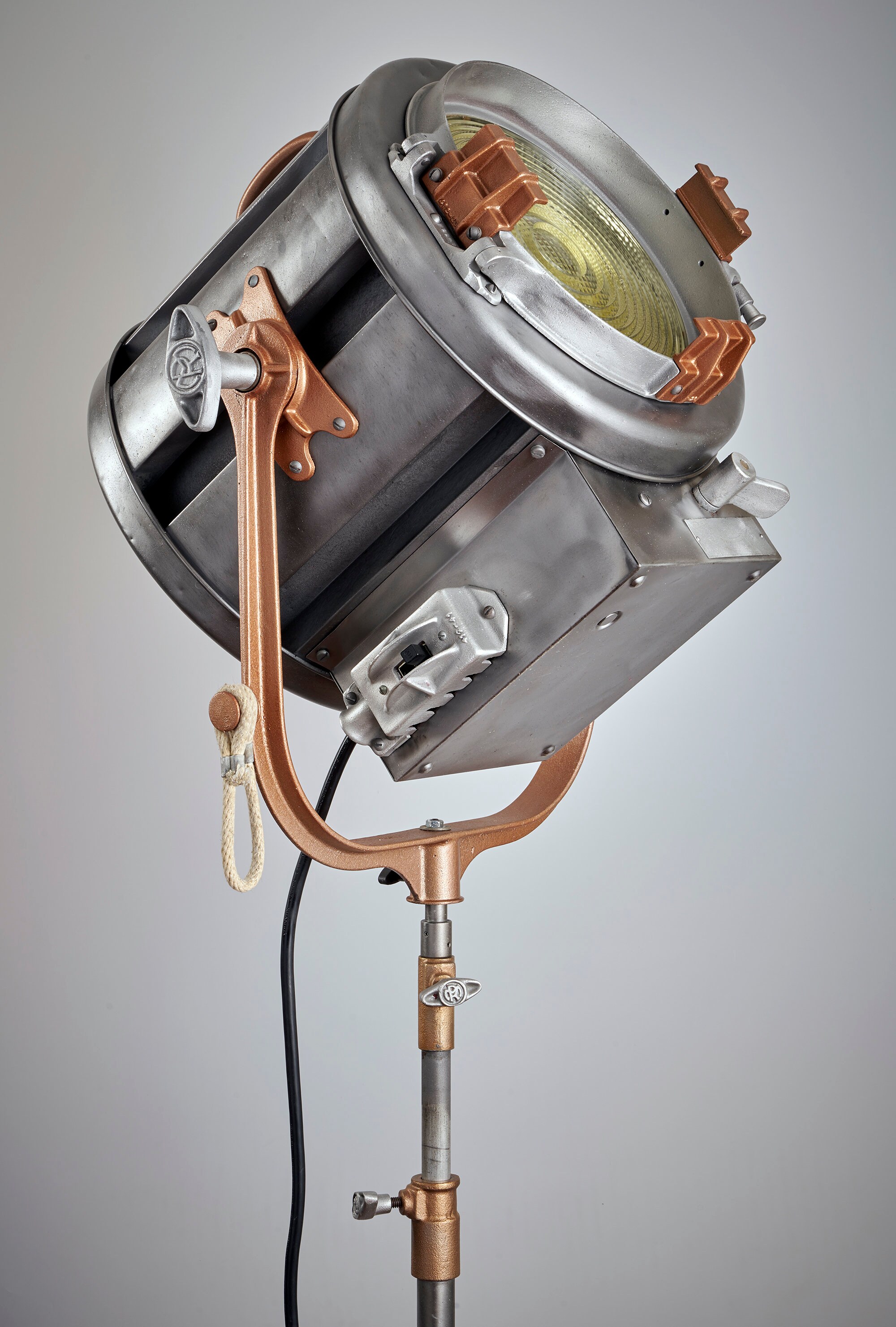 1970's 412 2K Mole Richardson Vintage Hollywood Movie Light