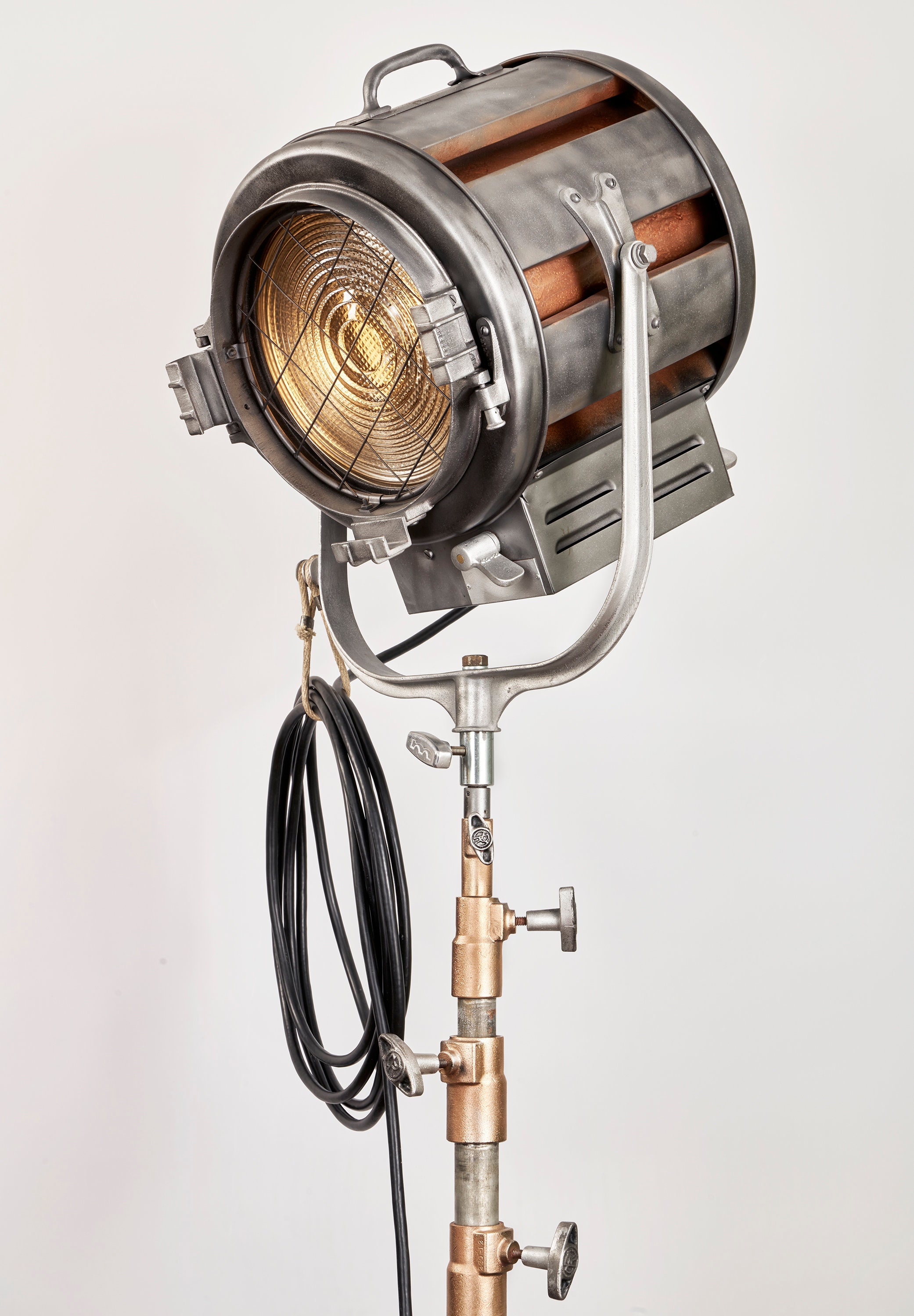 1970’s 412 Mole Richardson Junior 2K Fresnel Tungsten Light, 10 Lens