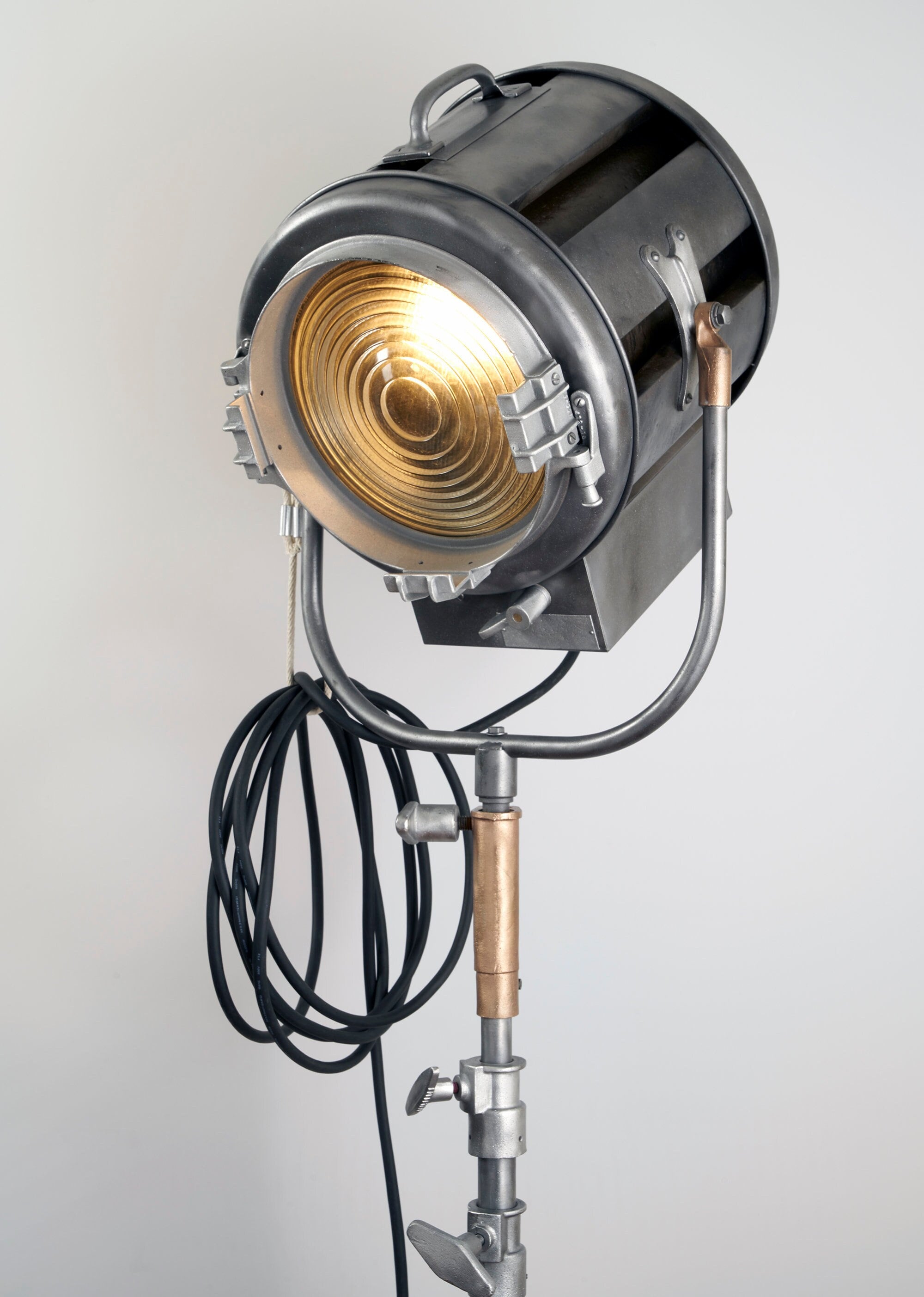 1960's 412 2K Mole Richardson Vintage Hollywood Movie Light