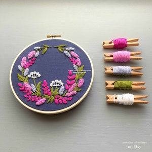 KENSINGTON PERIWINKLE - Floral Wreath Hand Embroidery KIT, Embroidered ...
