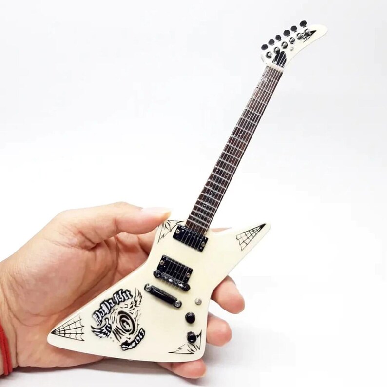 Miniature Guitar James Hetfield White Scale 1:4 | Replica Mini Electric ...