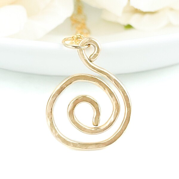 Wire Swirl Necklace - Etsy