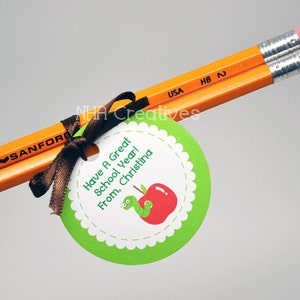 Personalized Back to School Themed Gift Tag - Bookworm - Personalized ...