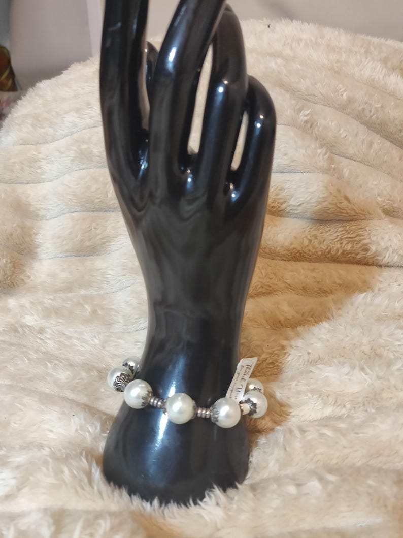 Power Bubble Dreamers Bracelet, Pearl, Elegant, White Pearls, Valentine ...