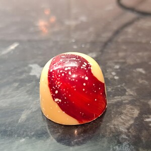 Hand Painted Chocolate Bon Bons (strawberries and Cream) - Etsy