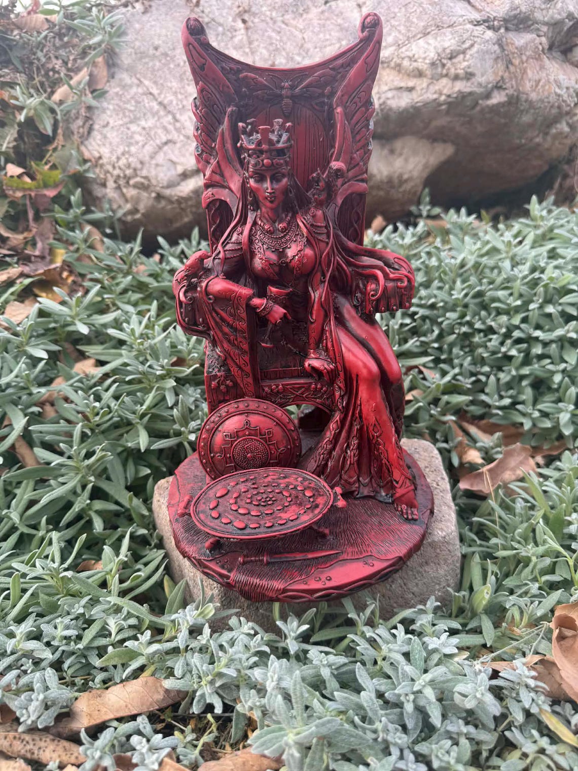 Queen Maeve Statue – Celtic Goddess of Sovereignty | Wiccan Altar Decor ...