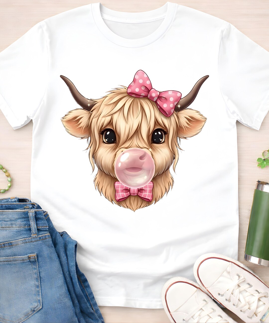 Vaca de las Tierras Altas con chicle PNG / Vaca con lazo rosa / Animal ...