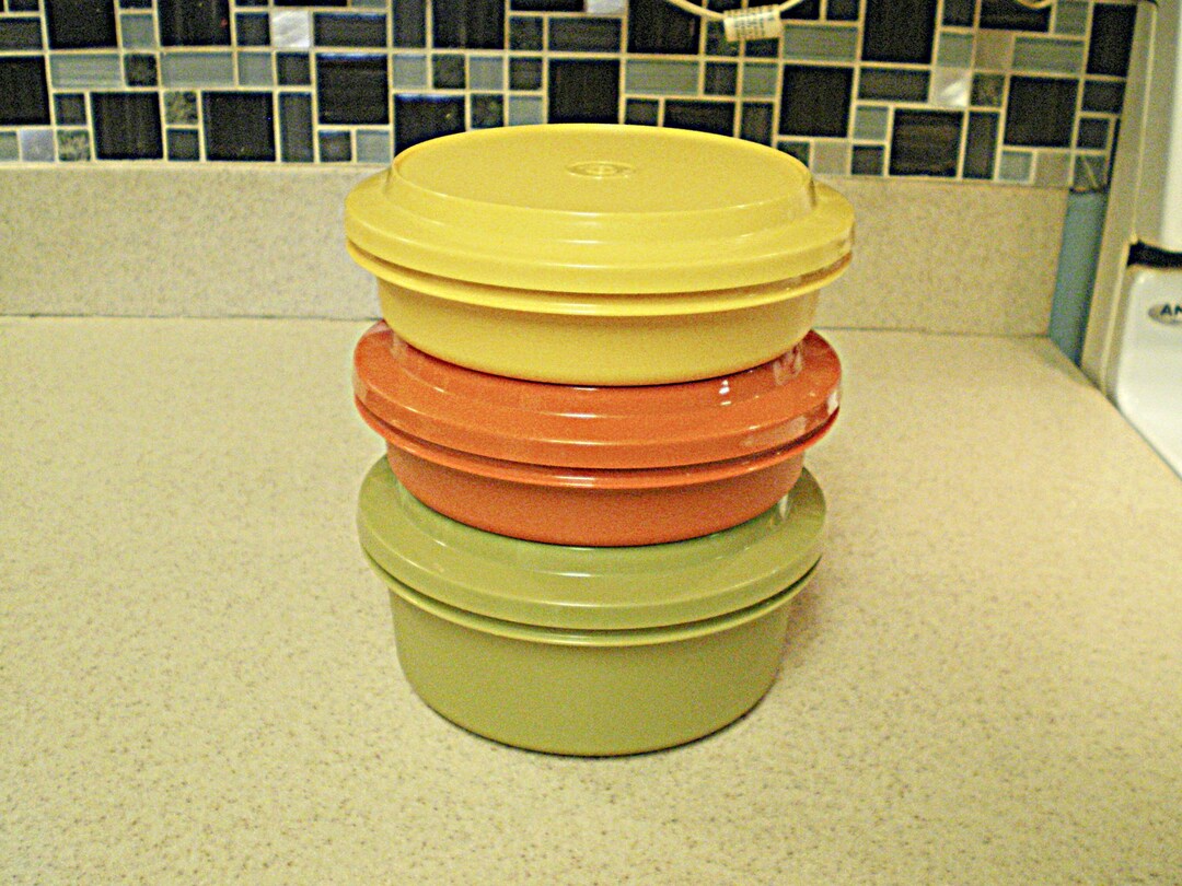 3 Tupperware Seal and Save Bowls 1206 and 1252 Vintage 1970s Avocado ...