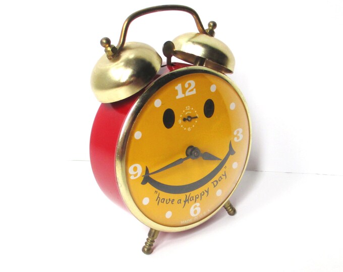 Vintage Alarm Clock - Retro Lux Wind up Clock - Have A Happy Day Smiley ...