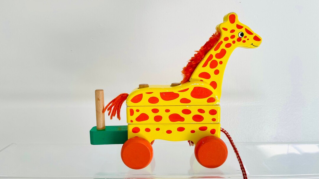 Vintage 1990s Retro Wooden Giraffe Pull String Toy Wooden Yellow Orange ...