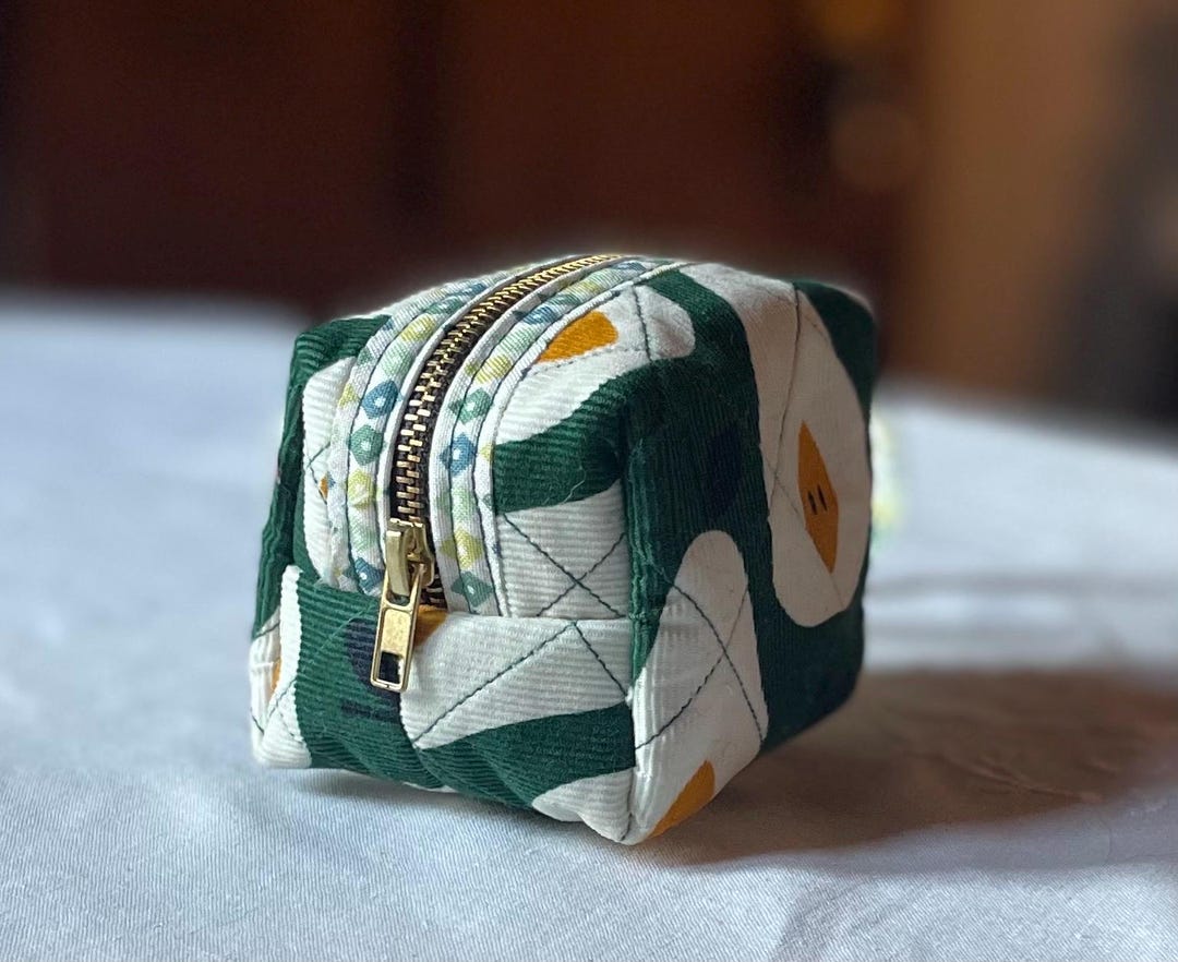 Organic Corduroy Quilted Coin Purse: Lined Zipper Pouch (8cm X 7cm X ...
