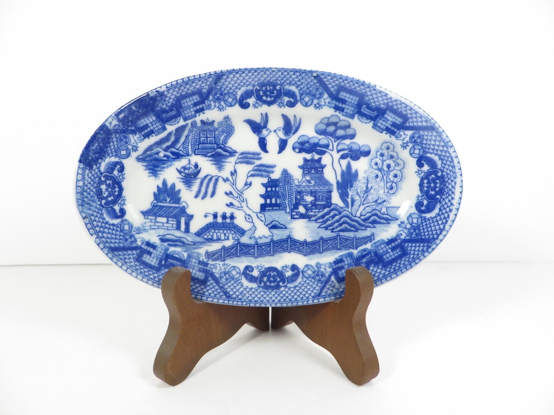 Vintage Chinoiserie Small Oval Display Plate on Stand - Etsy